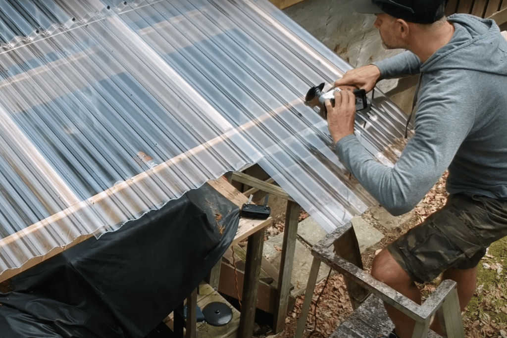 How to Cut Corrugated Plastic Roofing - JMK Miami Contractor